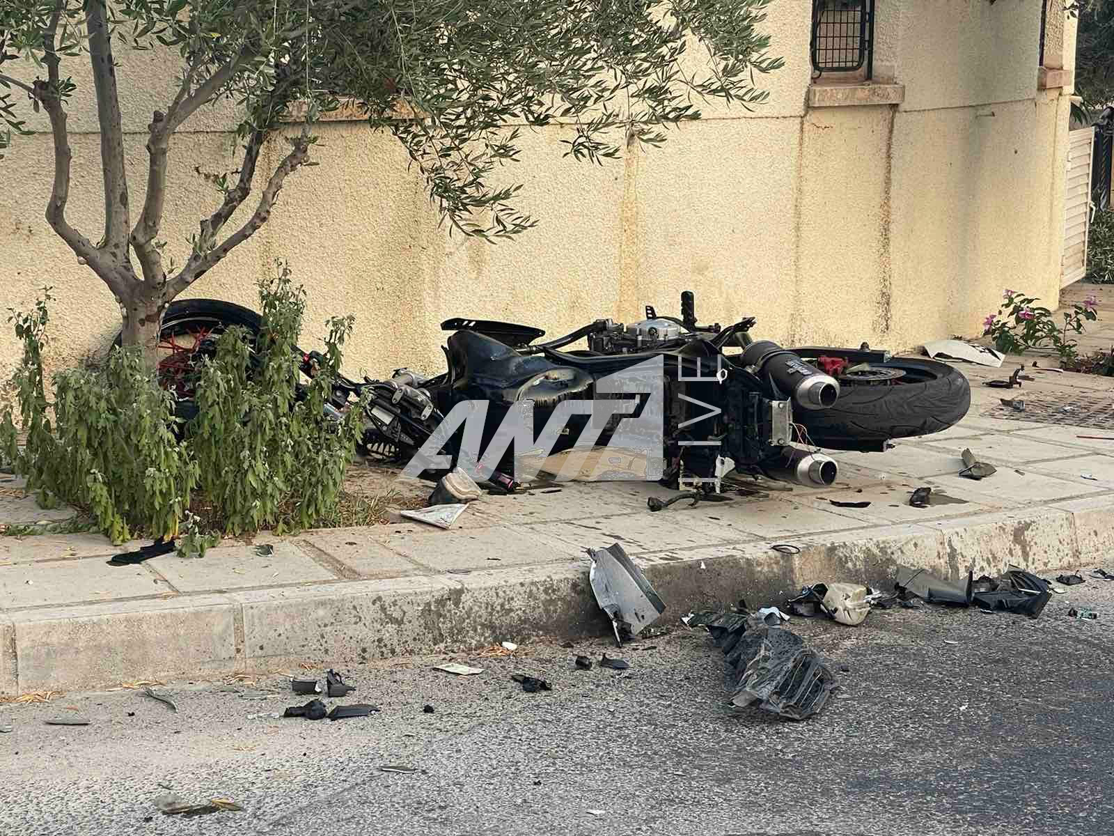 Τραγωδία στη Λεμεσό: «Έσβησε» στην άσφαλτο ο 22χρονος Βασίλης (ΦΩΤΟΣ ...