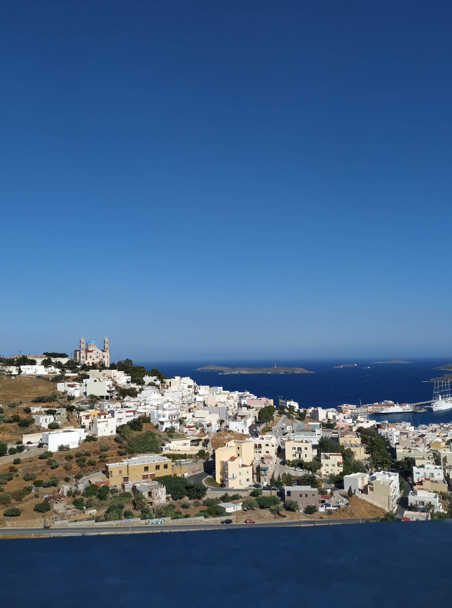 Σύρος: Το νησί του Μάρκου Βαμβακάρη, ένα διαμάντι στο Αιγαίο! | Ant1 Live