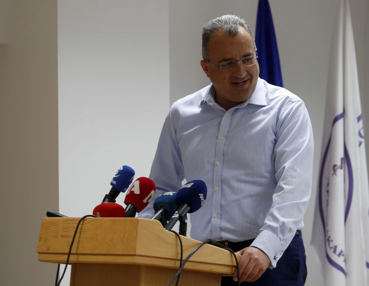 Cans for Kids: Τελετή παράδοσης τεσσάρων διαφανοσκόπιων στην παρουσία ...