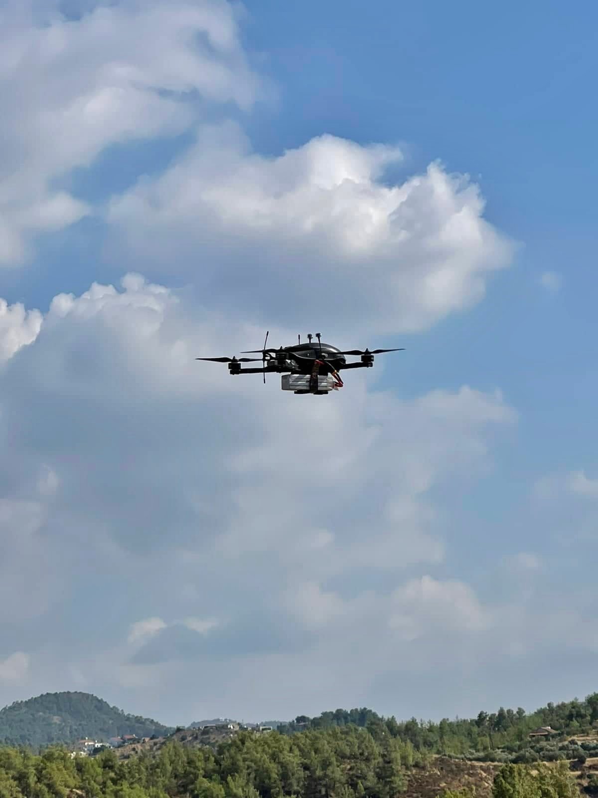 Πρώτες πτήσεις στο Εθνικό Δασικό Πάρκο Μαχαιρά για τα drones του ...