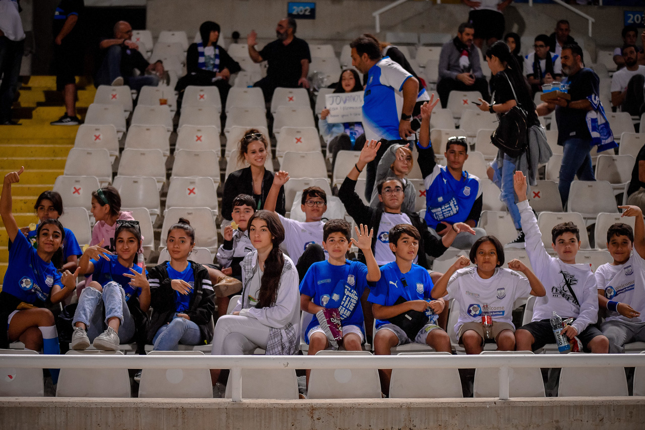 Η ομάδα “Welcome Through Football” στο ΓΣΠ (ΦΩΤΟΣ) | Ant1 Live