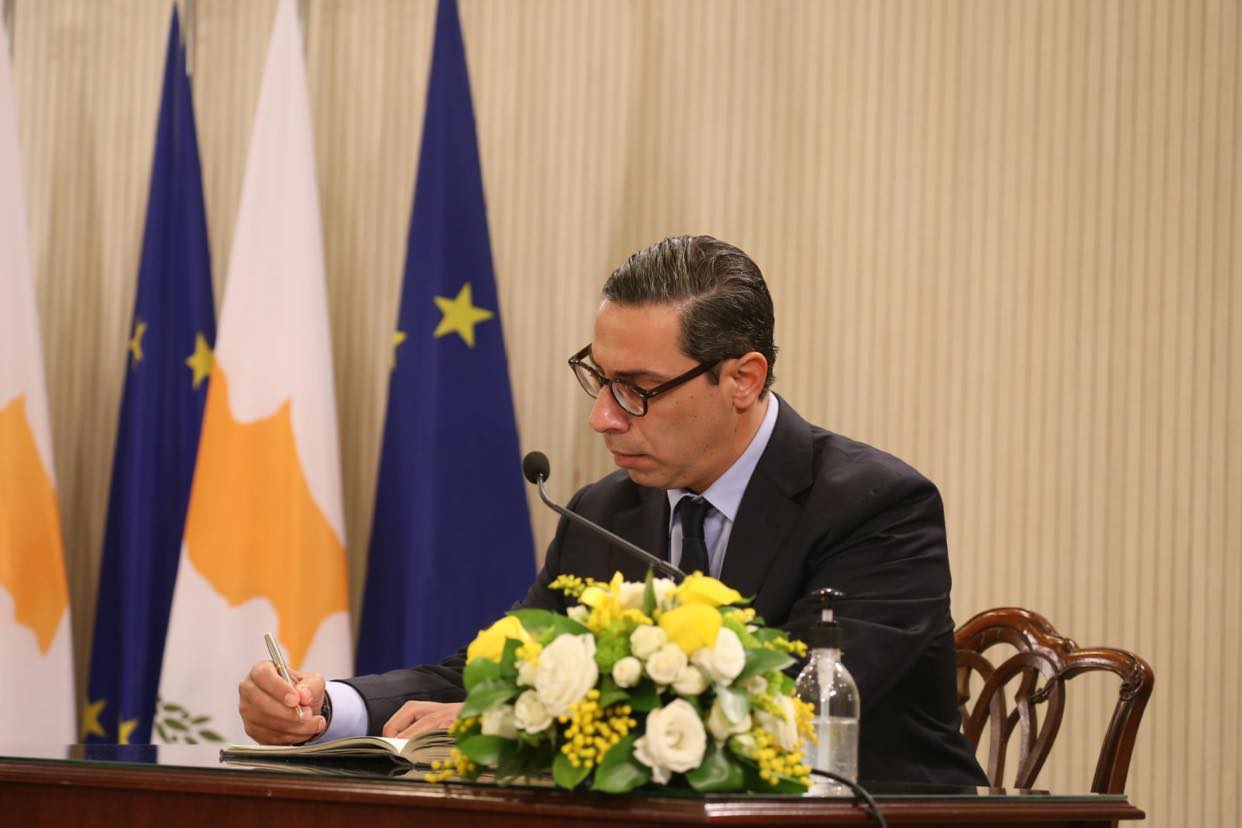 Ποιοι και ποιες είναι τα μέλη του νέου Υπουργικού - Δείτε τα βιογραφικά ...