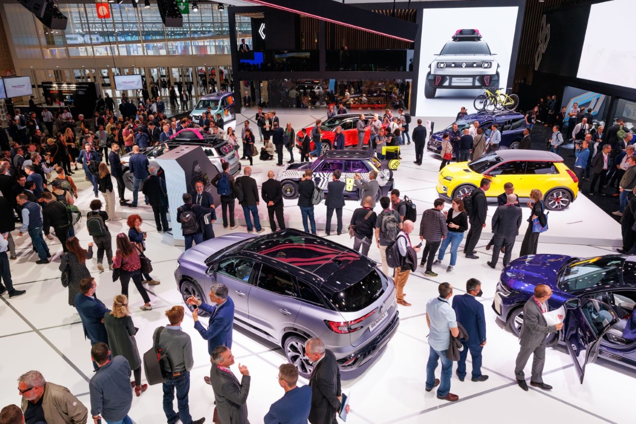 Συνεργασία Renault και Google για τη ψηφιακή μεταμόρφωση του Ομίλου ...