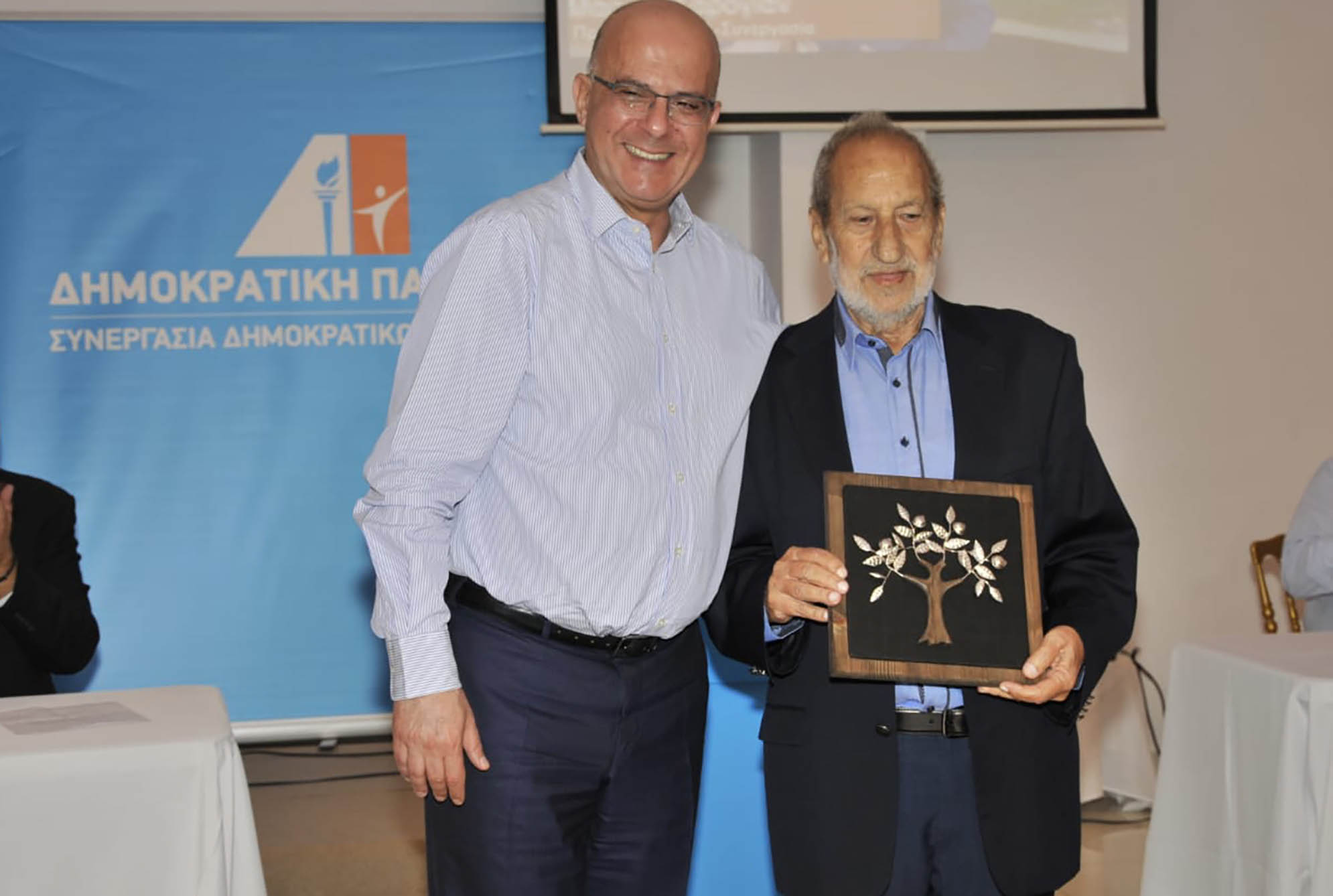 Έφυγε από τη ζωή ο πολιτικός και καθηγητής Τάκης Γαβριηλίδης | Ant1 Live