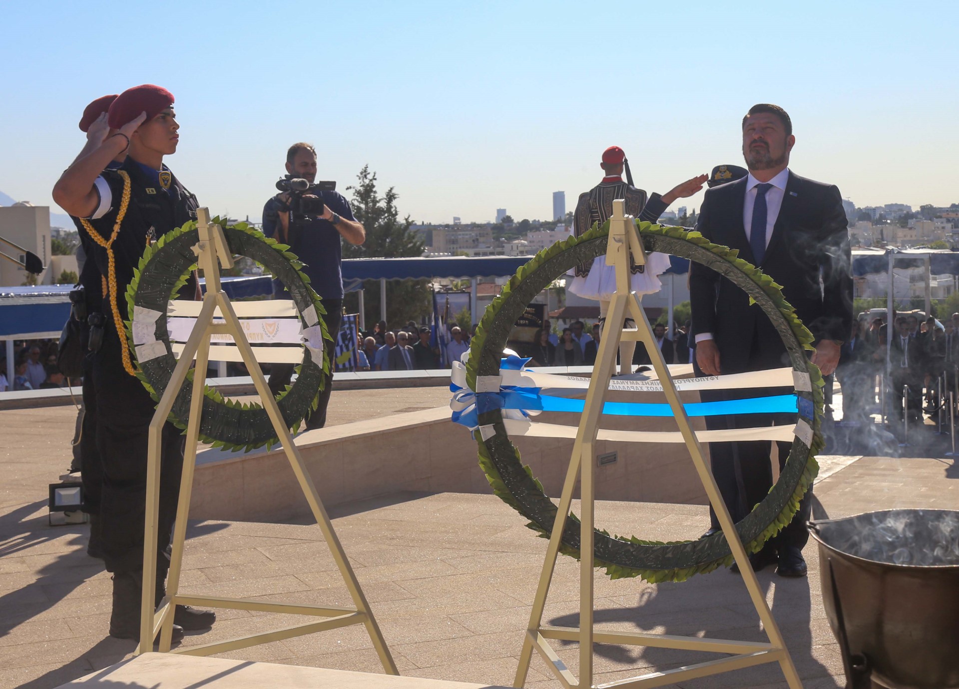 Επιμνημόσυνη δέηση στον Τύμβο Μακεδονίτισσας για τους πεσόντες κατά την ...