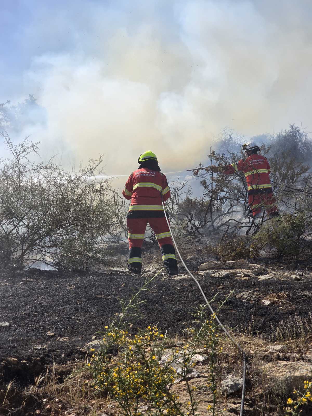 Τιτάνια μάχη με πολυμέτωπη πυρκαγιά στον Άγιο Σύλα - Σε ύφεση τα μέτωπα ...