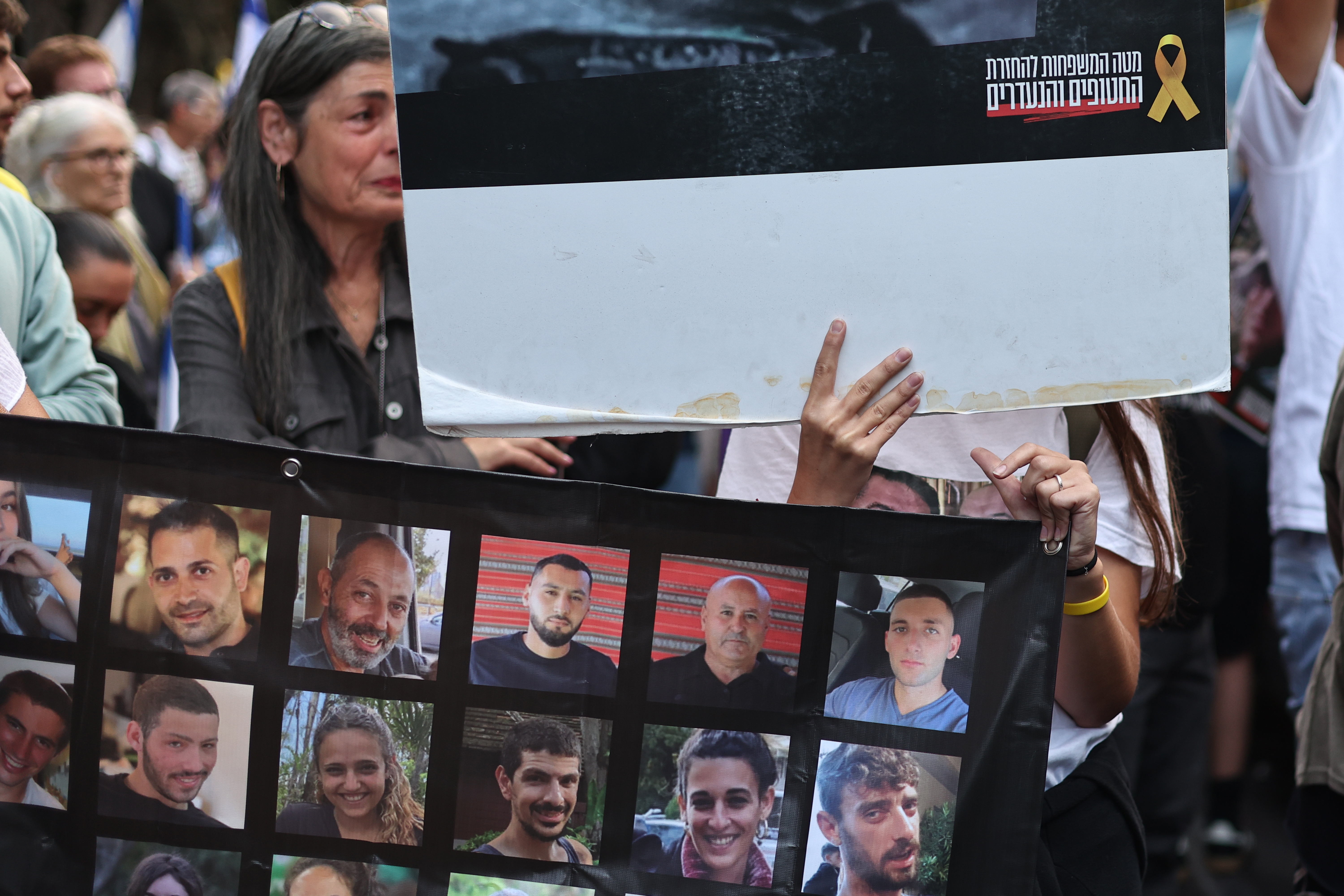 Ριγή συγκίνησης σε αρκετές πόλεις-Μέρα μνήμης και προσευχής στο Ισραήλ ...