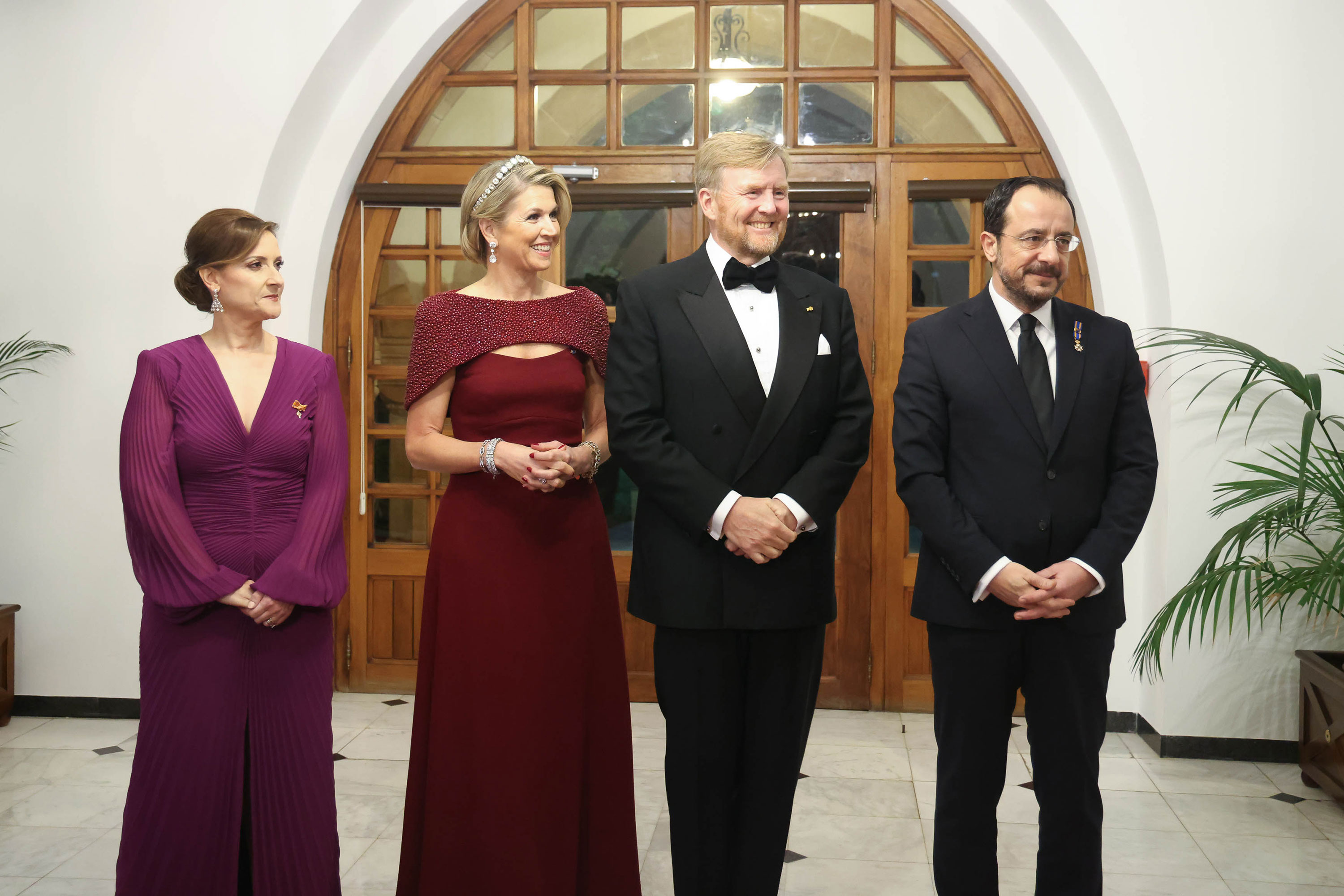 Βασιλικό ζεύγος: Θα περιηγηθούν κατά μήκος της Πράσινης Γραμμής στη ...