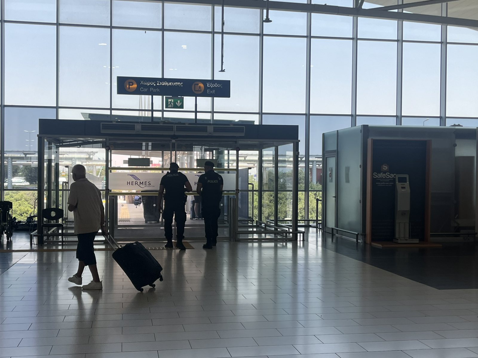 Ενισχυμένα μέτρα ασφαλείας στη Λάρνακα | Ant1 Live