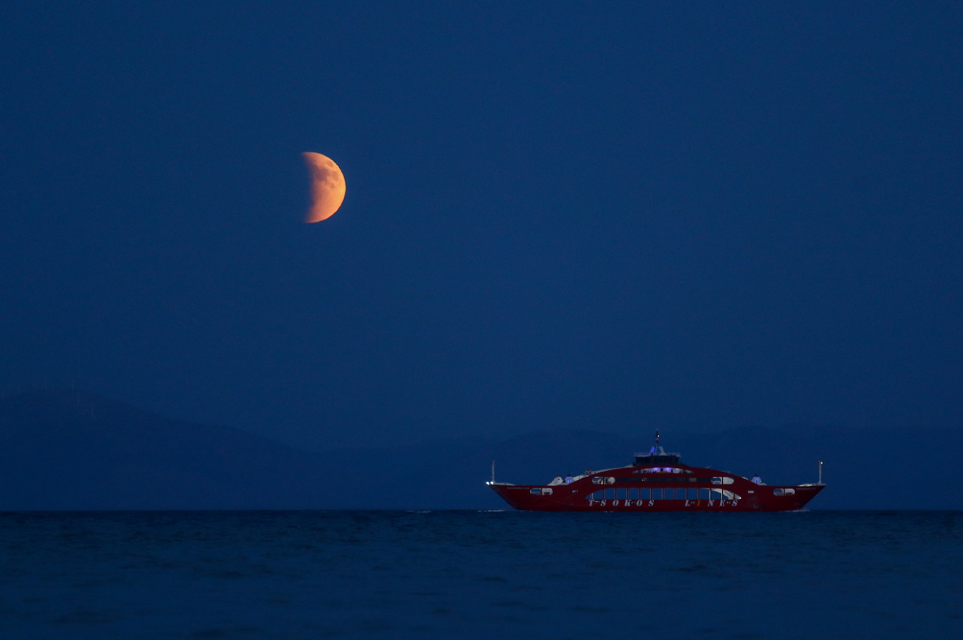 Μάγεψε ψες όλη την Κύπρο το «Ματωμένο Φεγγάρι» (ΒΙΝΤΕΟ) | Ant1 Live