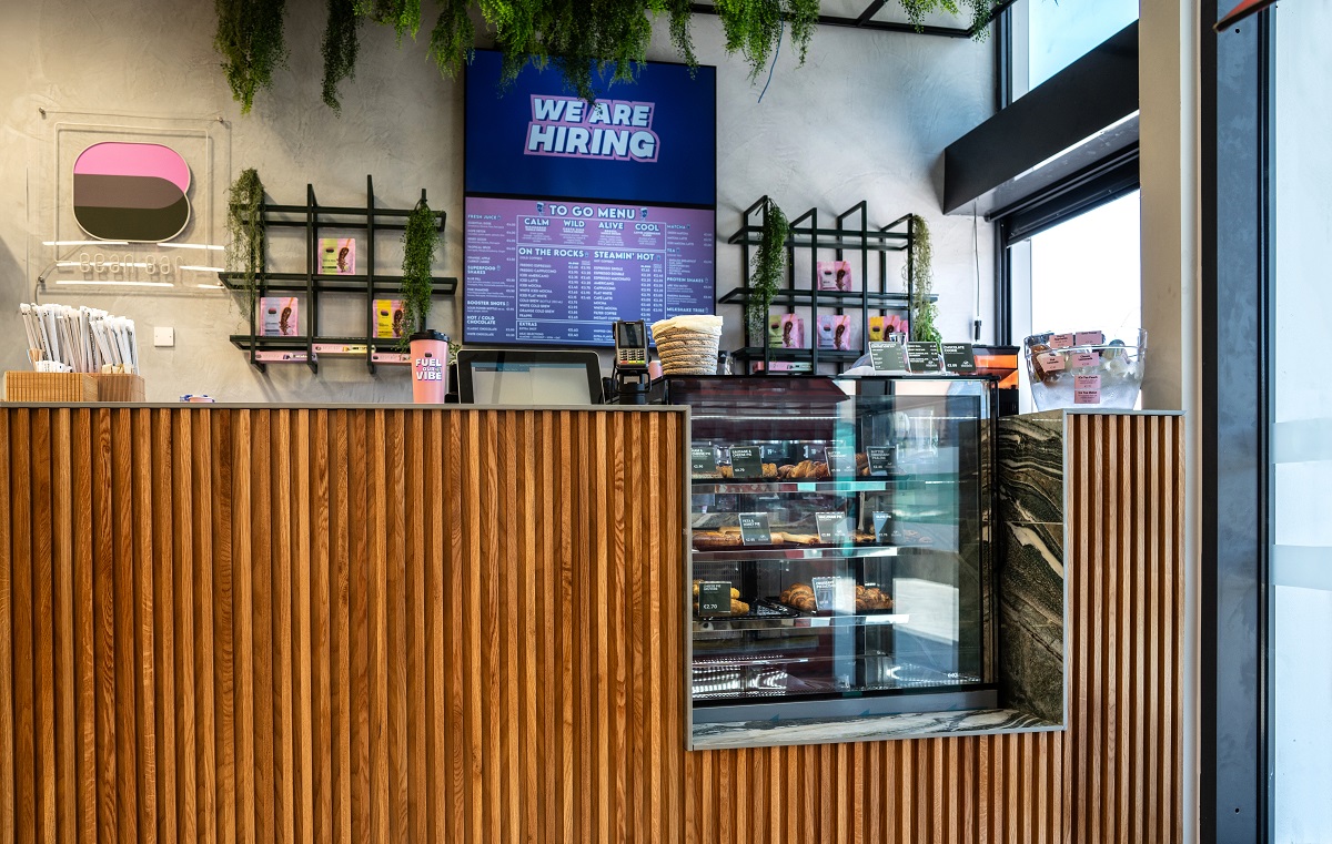 Νέο κατάστημα Bean Bar εντός της Υπεραγοράς Αλφαμέγα Καμάρες | Ant1 Live