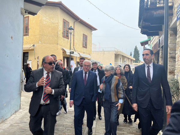 Στα γραφικά Λεύκαρα ο Πρόεδρος της Γερμανίας-Ακολούθησε γεύμα στον Κάτω ...