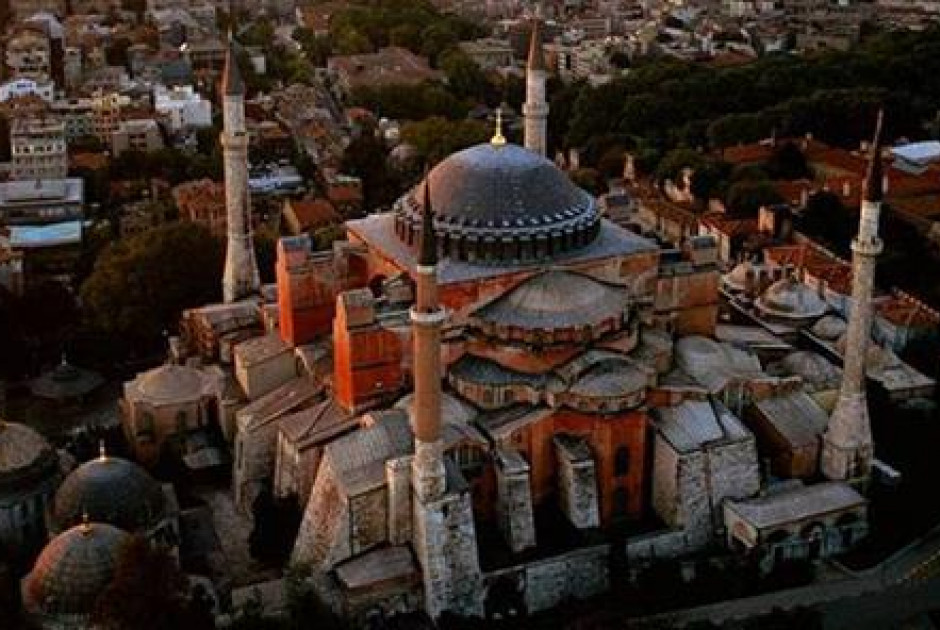 Αντιδρά το ελληνικό ΥΠΕΞ στην ανάγνωση Κορανίου μέσα στην Αγια Σοφια ...