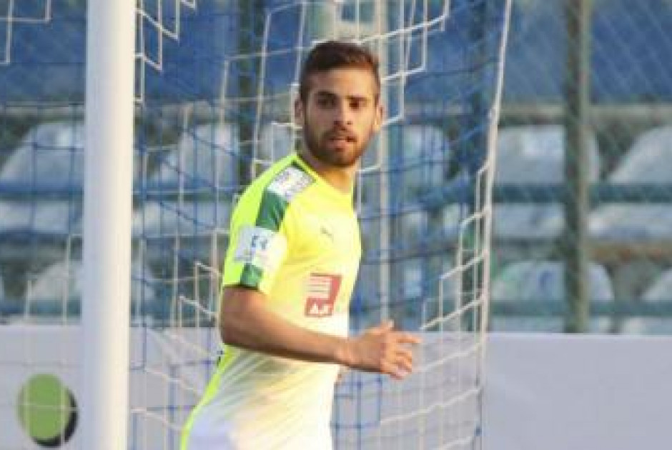 Επέκτειναν το συμβόλαιο του Χέφελ | Ant1 Live