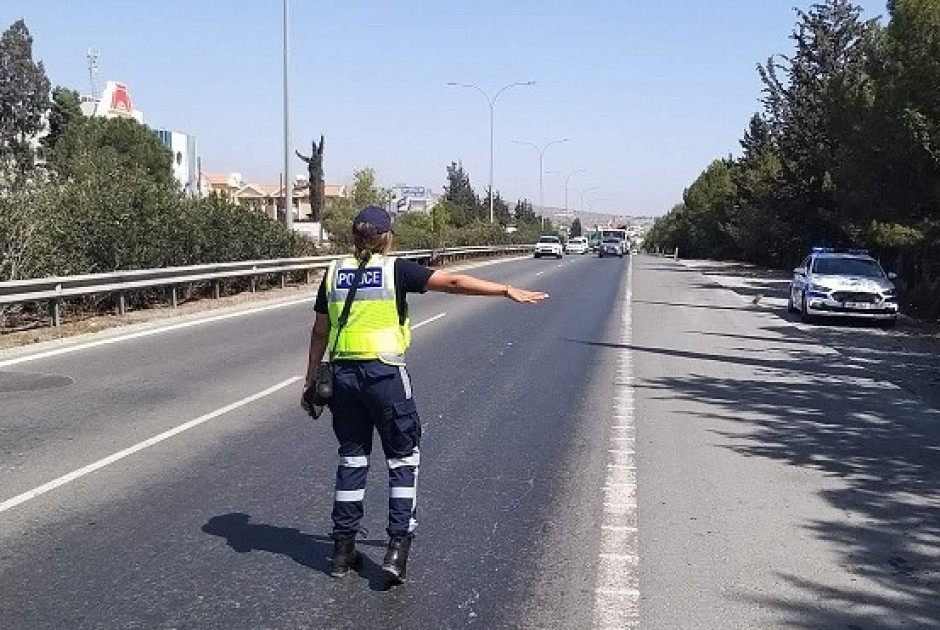 Στους δρόμους η Αστυνομία για έλεγχο φορτηγών και λεωφορείων | Ant1 Live