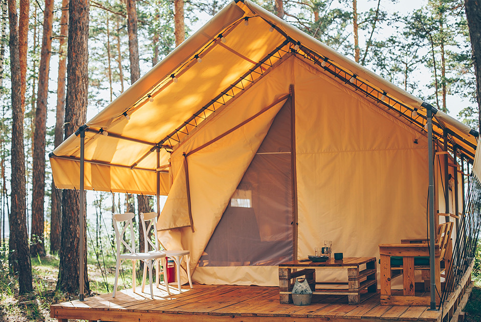 Ενώπιον της Ολομέλειας το νομοσχέδιο για το glamping | Ant1 Live