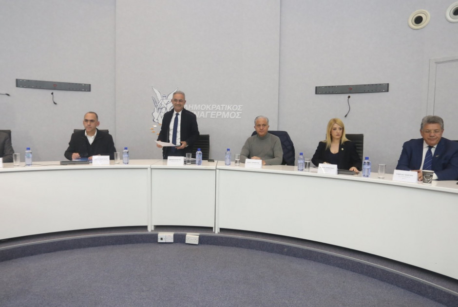 Έντονοι διαξιφισμοί στον ΔΗΣΥ: Στις 11 Μαρτίου εκλέγουν Πρόεδρο και 7 ...