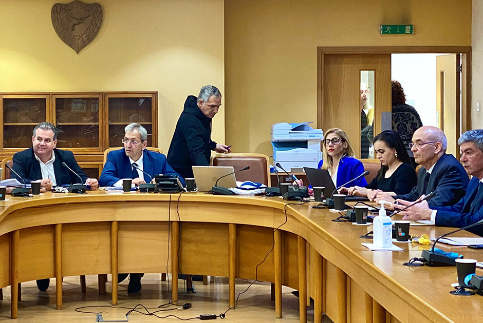 Κυκλοφοριακό και στατικότητα κυβερνητικών κτιρίων στις προτεραιότητες ...