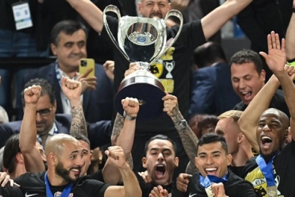 Αραούχο: «Αρχηγός αυτής της ομάδας είναι ο Πέτρος Μάνταλος» | Ant1 Live