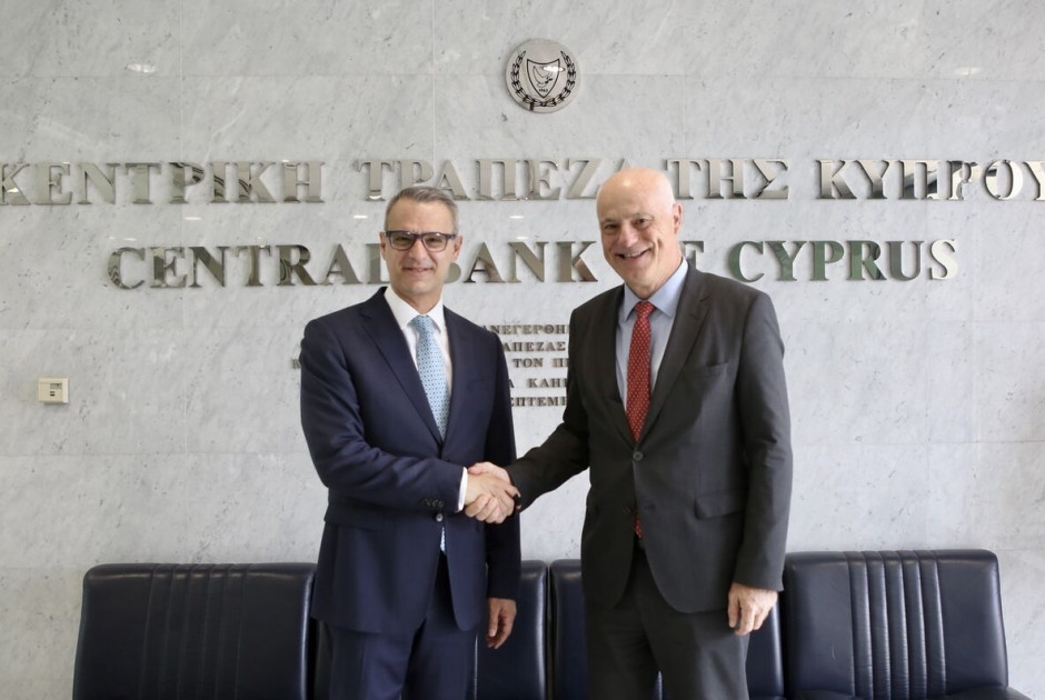Πρόεδρος της Ευρωπαϊκής Αρχής Τραπεζών: Έδωσε εύσημα στις κυπριακές ...