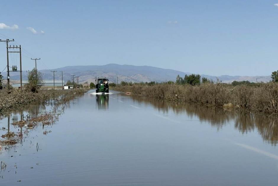 Τριπλός εφιάλτης στη Θεσσαλία: Κατεστραμμένα σπίτια, μολυσματικές ...