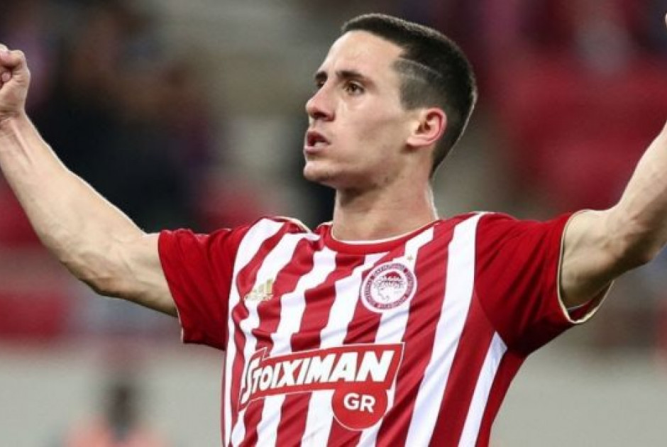 Τα δίνει όλα για το «μπαμ» με τον Ποντένσε! | Ant1 Live