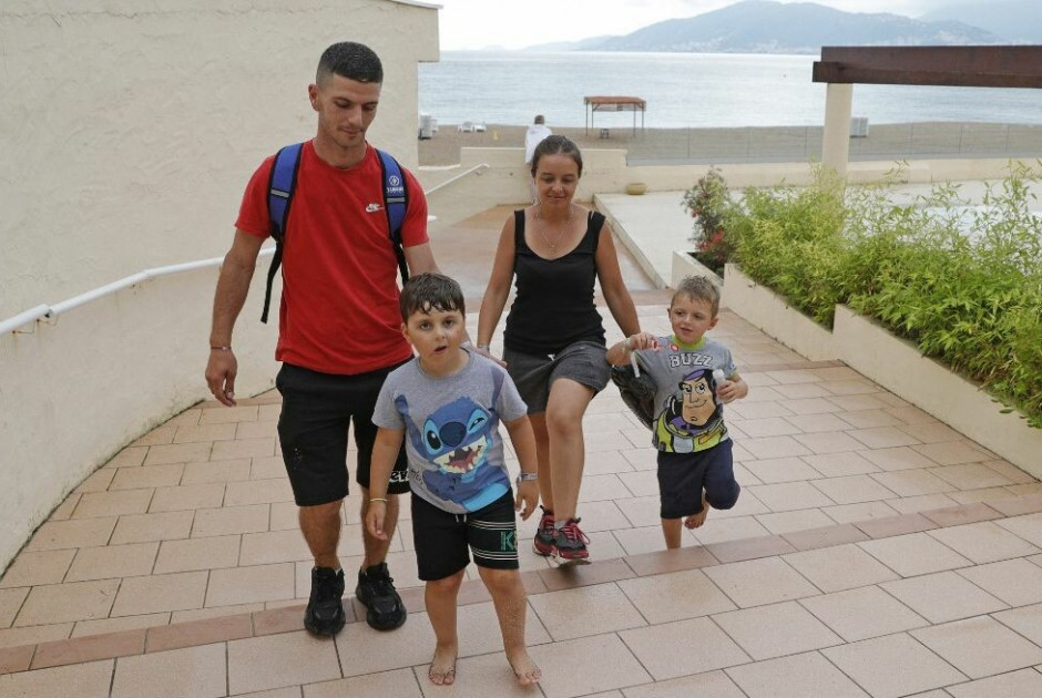 Ένα χρόνο φυλάκιση για τους οπαδούς που επιτέθηκαν σε 8χρονο παιδί με ...