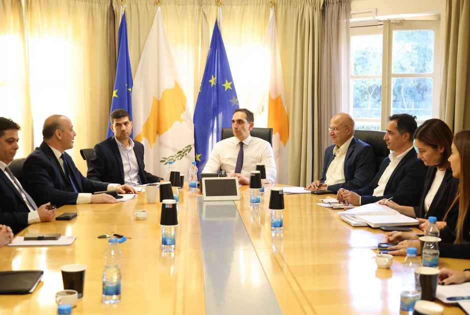 ΥΠΕΣ: Ανασκόπηση υλοποίησης του οδικού χάρτη μεταρρύθμισης ΤΑ | Ant1 Live