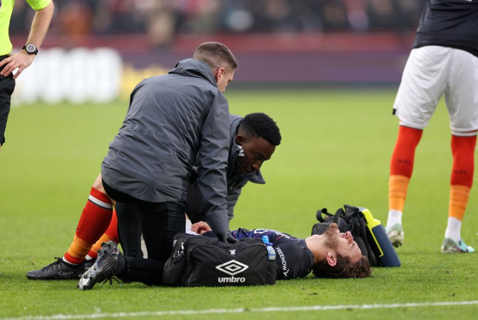 ΣΟΚΑΡΙΣΤΙΚΟ: Ο αρχηγός της Λούτον που κατέρρευσε στο γήπεδο το έπαθε ...