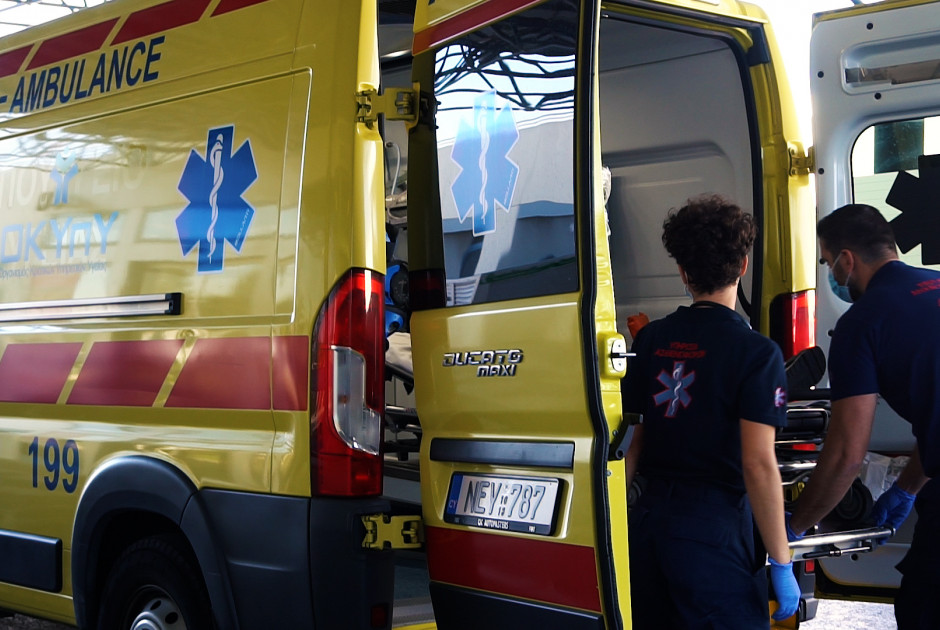 Στο νοσοκομείο πέντε πρόσωπα μετά από τροχαίο με τρία οχήματα στην Πάφο ...