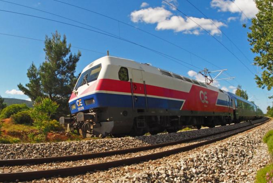 Απίστευτο περιστατικό στη Λιβαδειά: Μητέρα εγκλωβίστηκε με τα παιδιά ...
