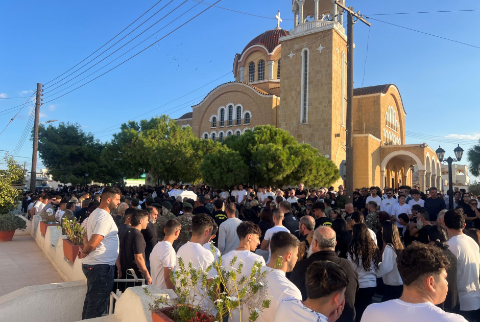 Φρέναρος: Το τελευταίο αντίο στους τρεις αδικοχαμένους νέους | Ant1 Live