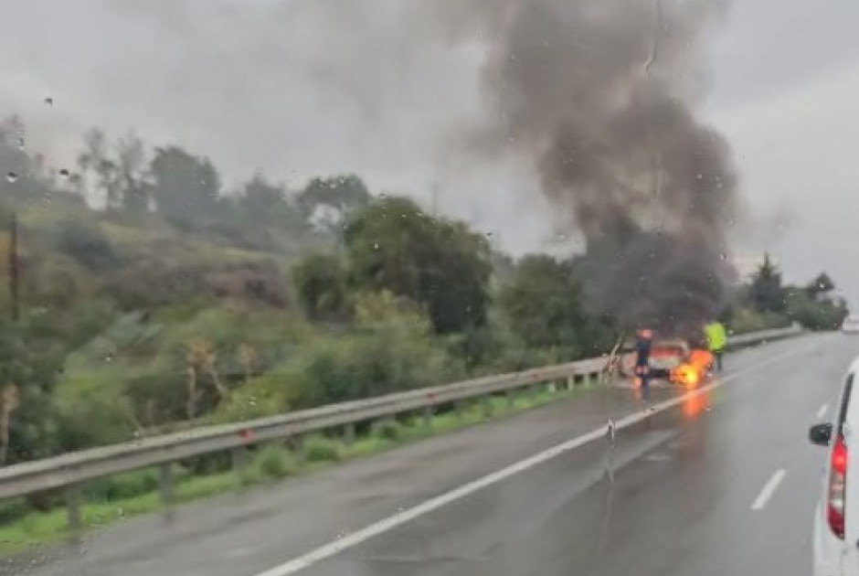 Φωτιά σε όχημα στον αυτοκινητόδρομο Λευκωσίας - Λεμεσού: Αποκαταστάθηκε ...