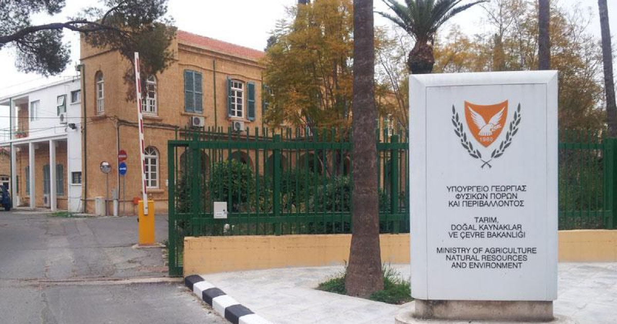 Υπολογιστές, κινητά, έγγραφα και άλλα τεκμήρια στο μικροσκόπιο των ...
