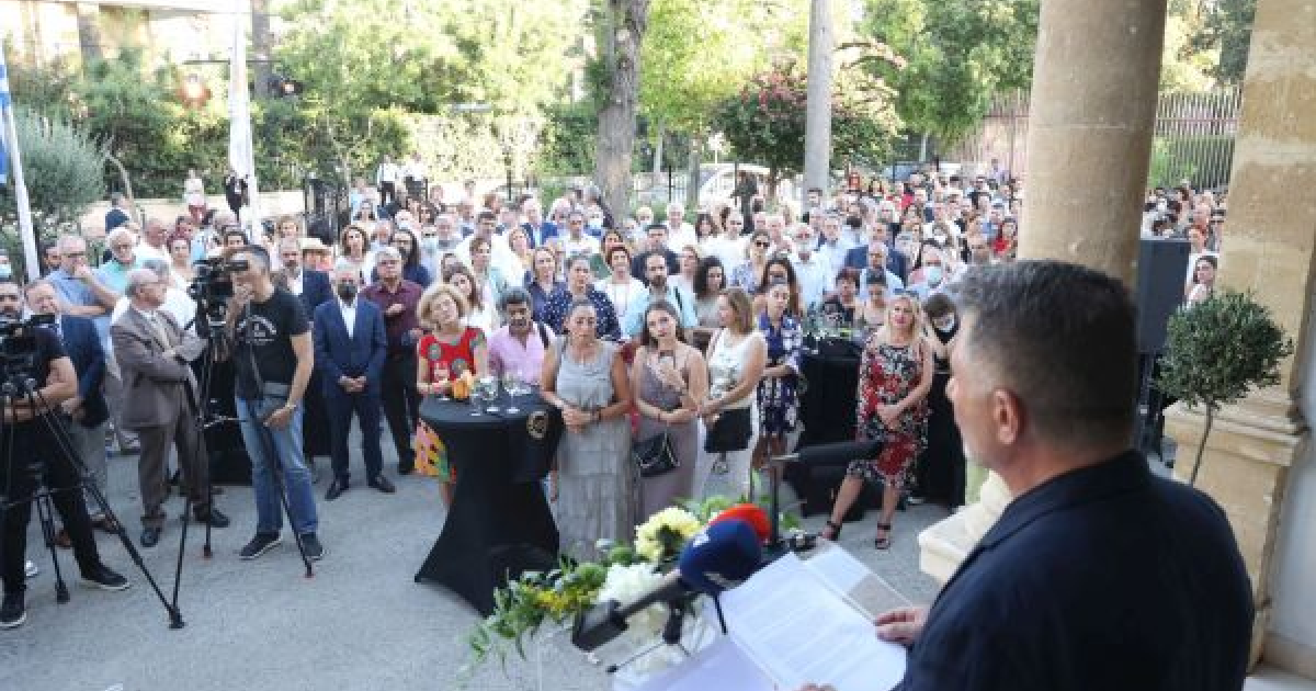Η πρώτη συνάντηση Τουμαζή με ανθρώπους του πολιτισμού (ΦΩΤΟΣ) | Ant1 Live