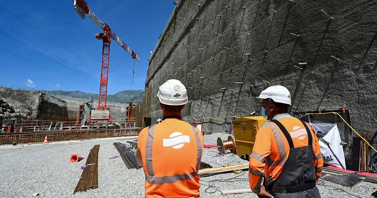 Σε «επίπεδα ρεκόρ» οι επιθέσεις στα δικαιώματα εργαζομένων σε όλο τον ...
