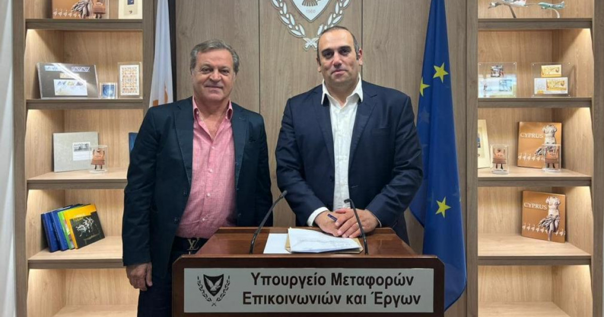 Συνάντηση Γιάννη Καρούσου-Πρόδρομου Πετρίδη με θέμα την ανέγερση ...