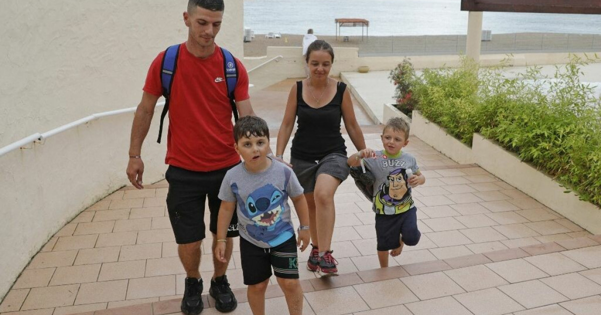 Ένα χρόνο φυλάκιση για τους οπαδούς που επιτέθηκαν σε 8χρονο παιδί με ...