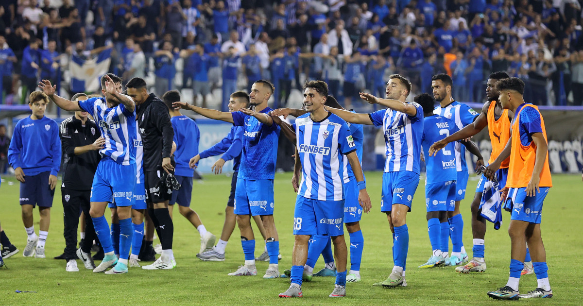 Έτσι γιόρτασαν το ΤΡΙΠΟΝΤΟ οι ποδοσφαιριστές της Ανόρθωσης επί της ...