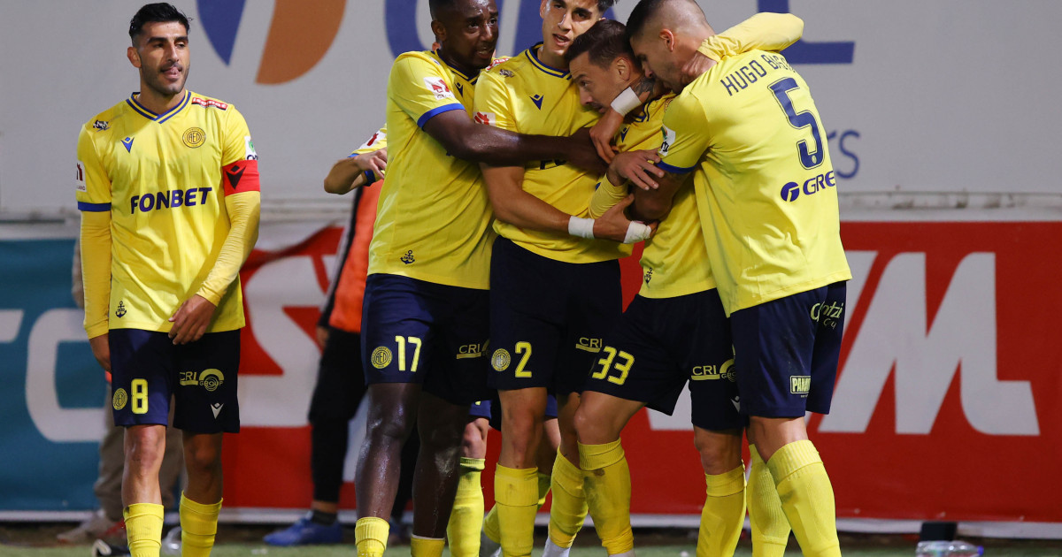 ΑΕΖ - ΑΕΛ 1-4: Σημαντικό ΔΙΠΛΟ με ΗΡΩΑ τον Μακρή (ΦΩΤΟΣ) | Ant1 Live