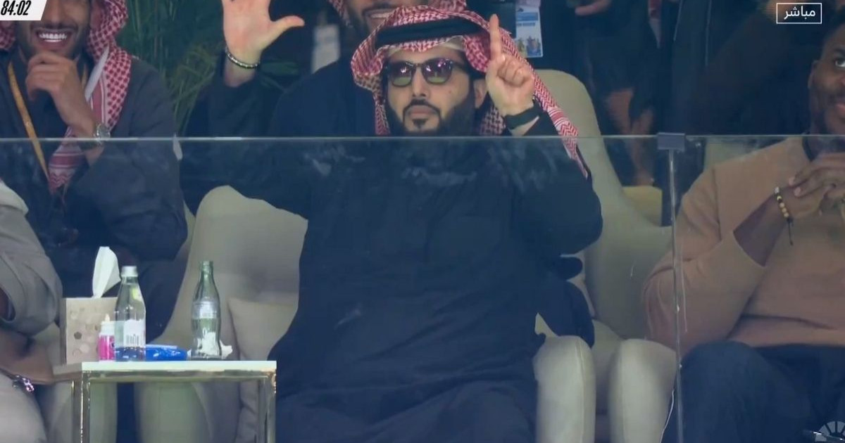 Ο Μέσι μπήκε αλλαγή και Σαουδάραβες τού έδειχναν με τα δάχτυλα τα έξι ...