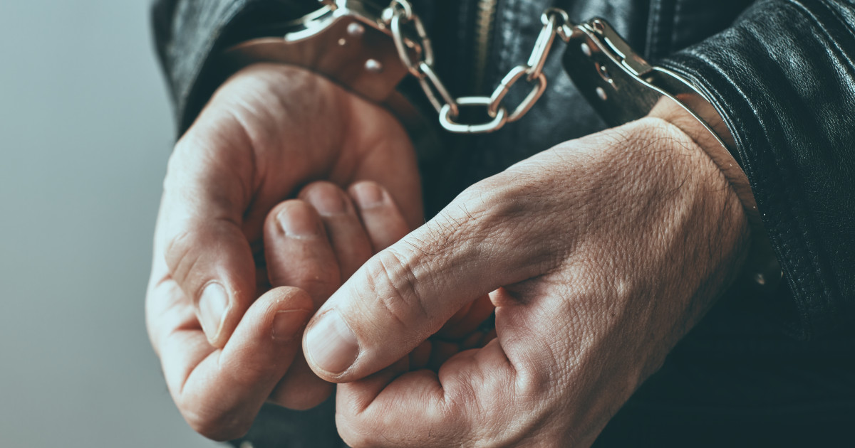 Χειροπέδες σε 55χρονο κατά συρροή διαρρήκτη - Τον «έκαψαν» μαρτυρίες ...