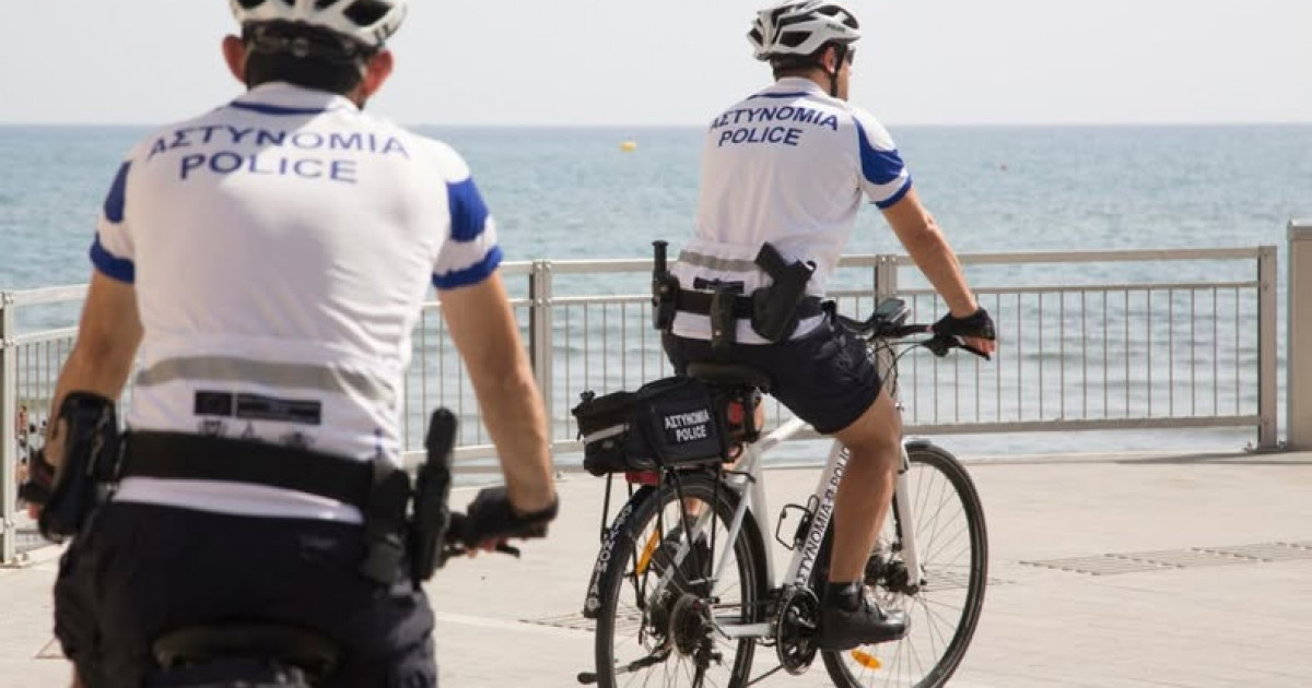 43χρονη στη Λάρνακα φώναζε για πρόστιμο και επιτέθηκε σε αστυνομικό ...