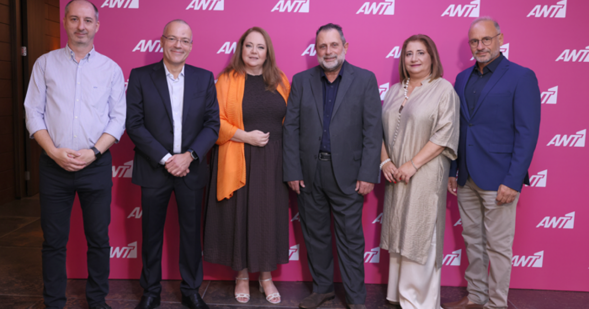 Λάμψη και στιγμιότυπα: Φωτογραφίες και βίντεο από την εκδήλωση του ΑΝΤ1 ...