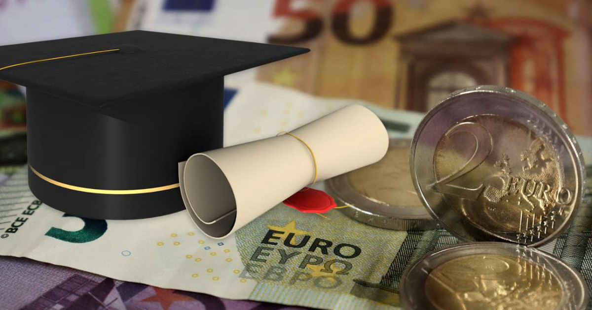 ΥΠΟΙΚ στη Βουλή: Αύξηση φοιτητικής χορηγίας ίσως και το 2026 | Ant1 Live