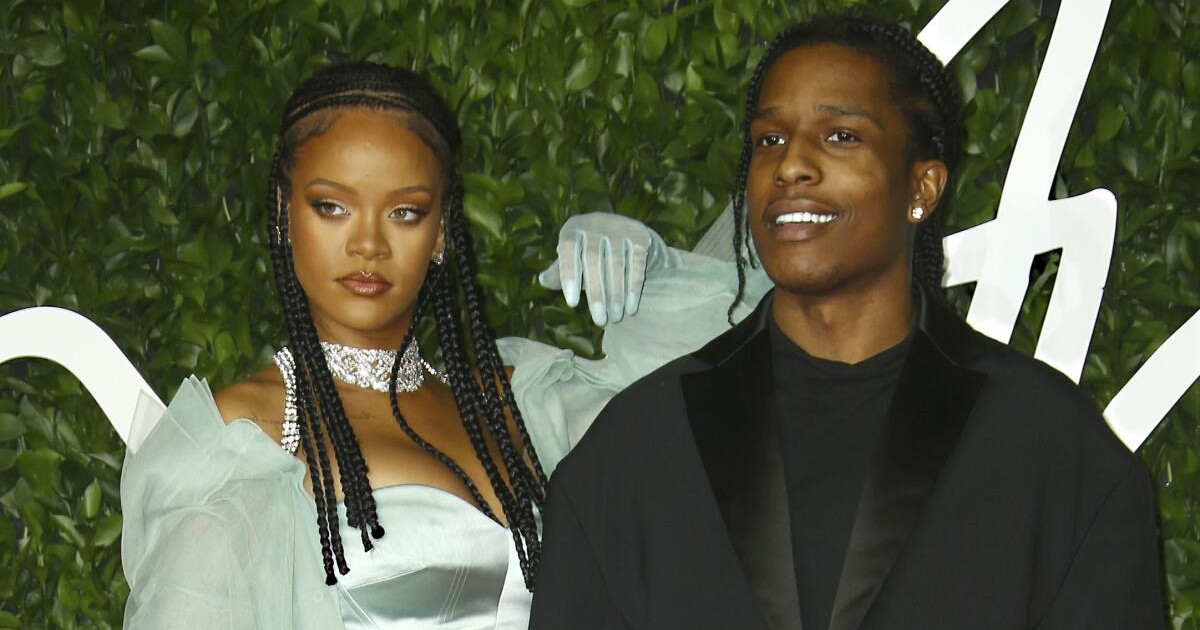 Ο ASAP Rocky αποκάλυψε ότι η μητέρα του τον παρότρυνε να γίνει ζευγάρι ...